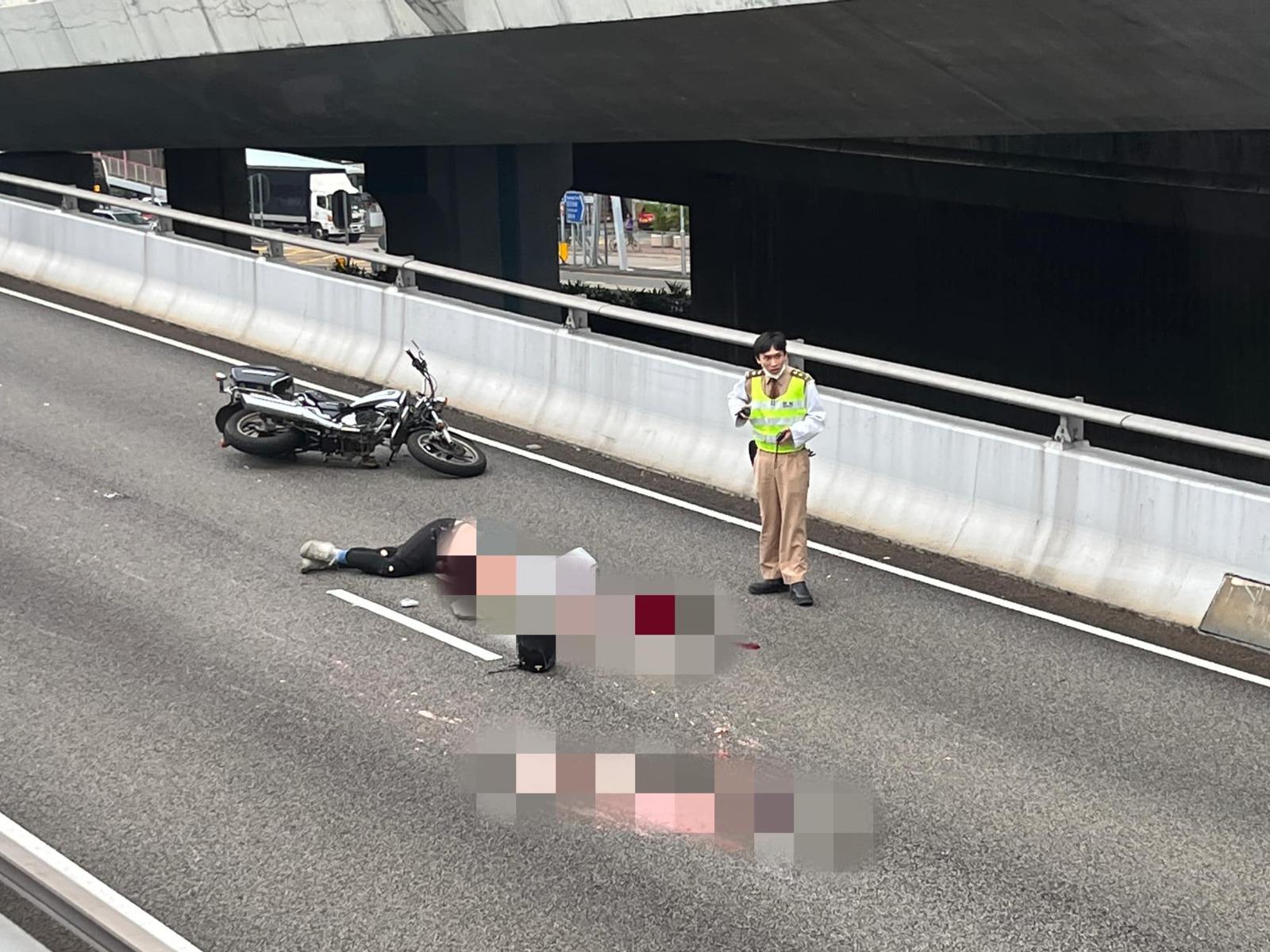 車Cam直擊｜「學牌」鐵騎士遭旅遊巴輾爆頭亡 司機涉不顧而去被捕 (更新) | am730